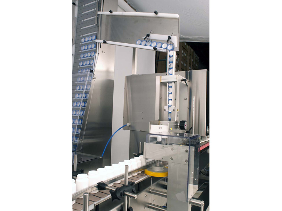 Model UNICAP 150 In-Line Disc Capper - Capper & Retorquer - NJM